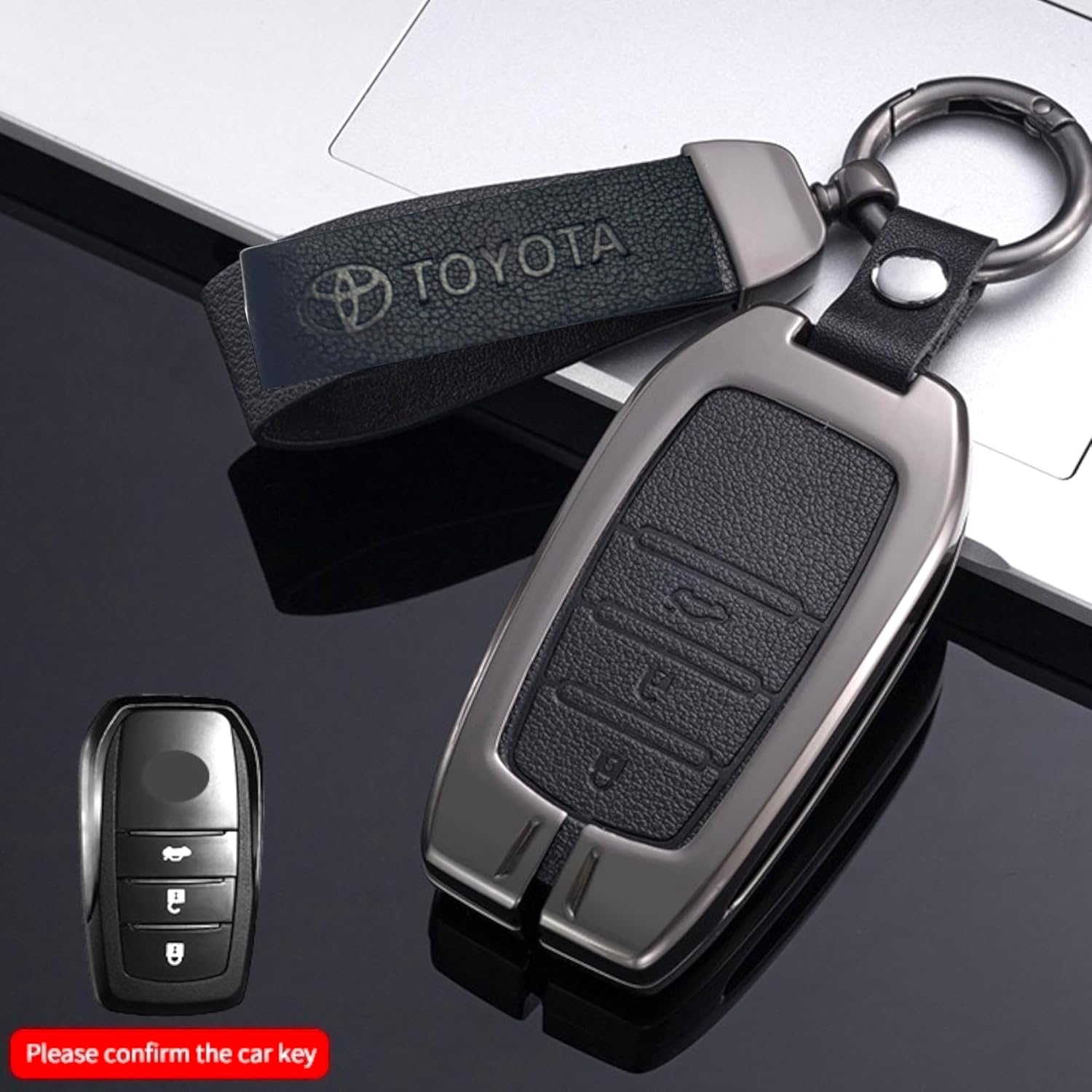 Toyota fortuner keychain store
